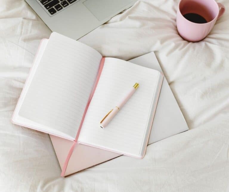 How to Change Your Daily Routine to Form Positive & Productive Habits